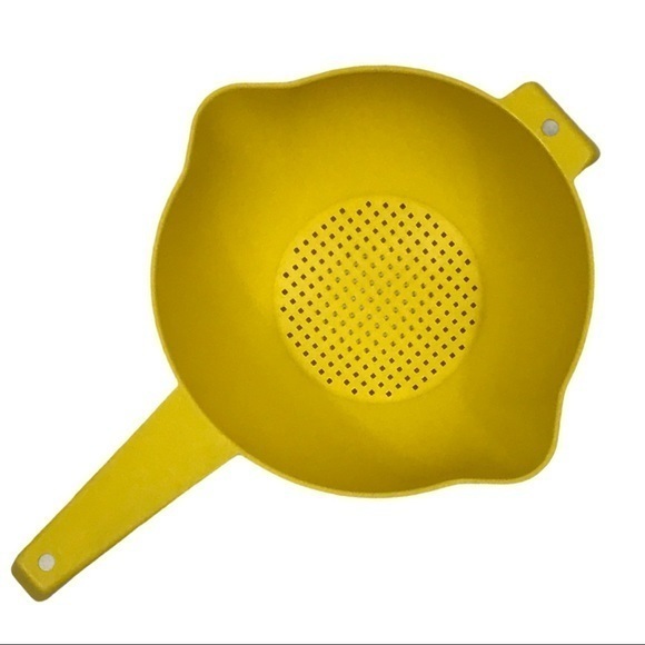 Tupperware | Kitchen | Vintage Tupperware Colander Strainer | Poshmark